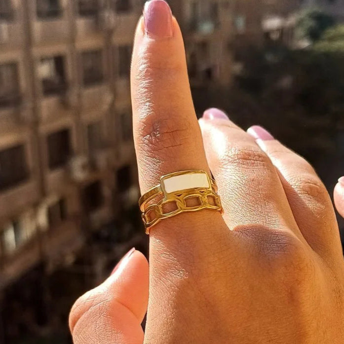 Twist Ring – Kozy Egypt