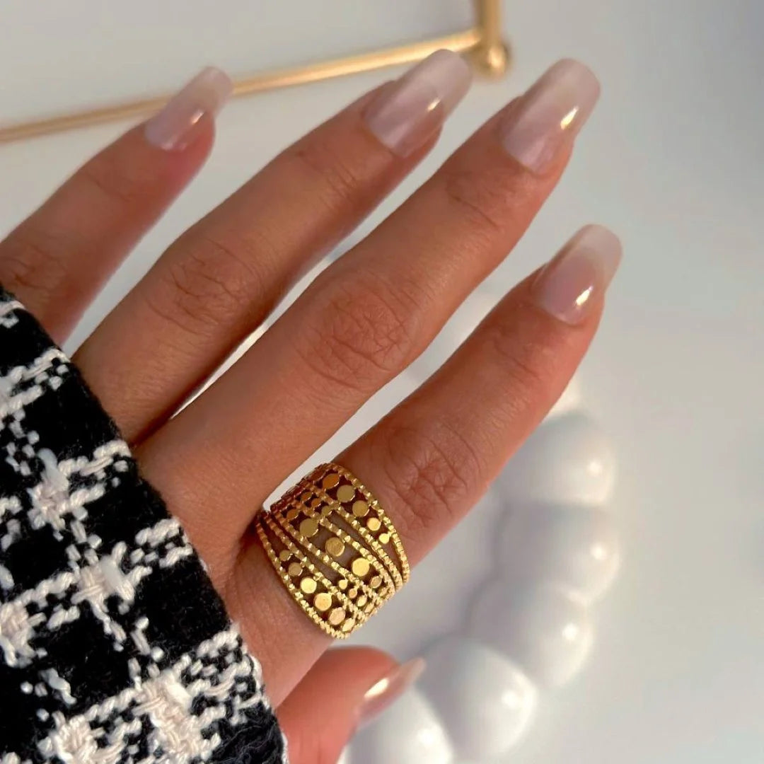 Vivid Ring – Kozy Egypt